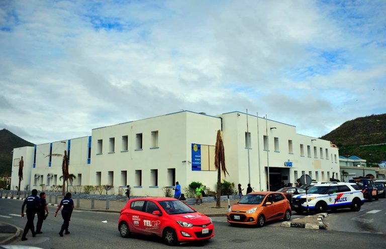 St. Maarten Police Force receives extra police cars - StMaartenNews.com ...