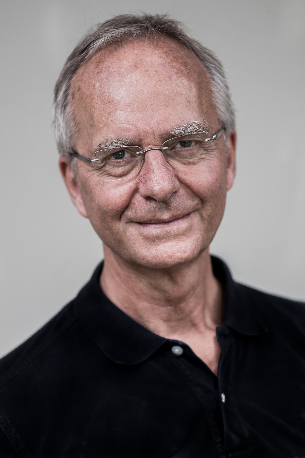 Henk Kamp succeeds Dekker in Cft - StMaartenNews.com - News Views ...