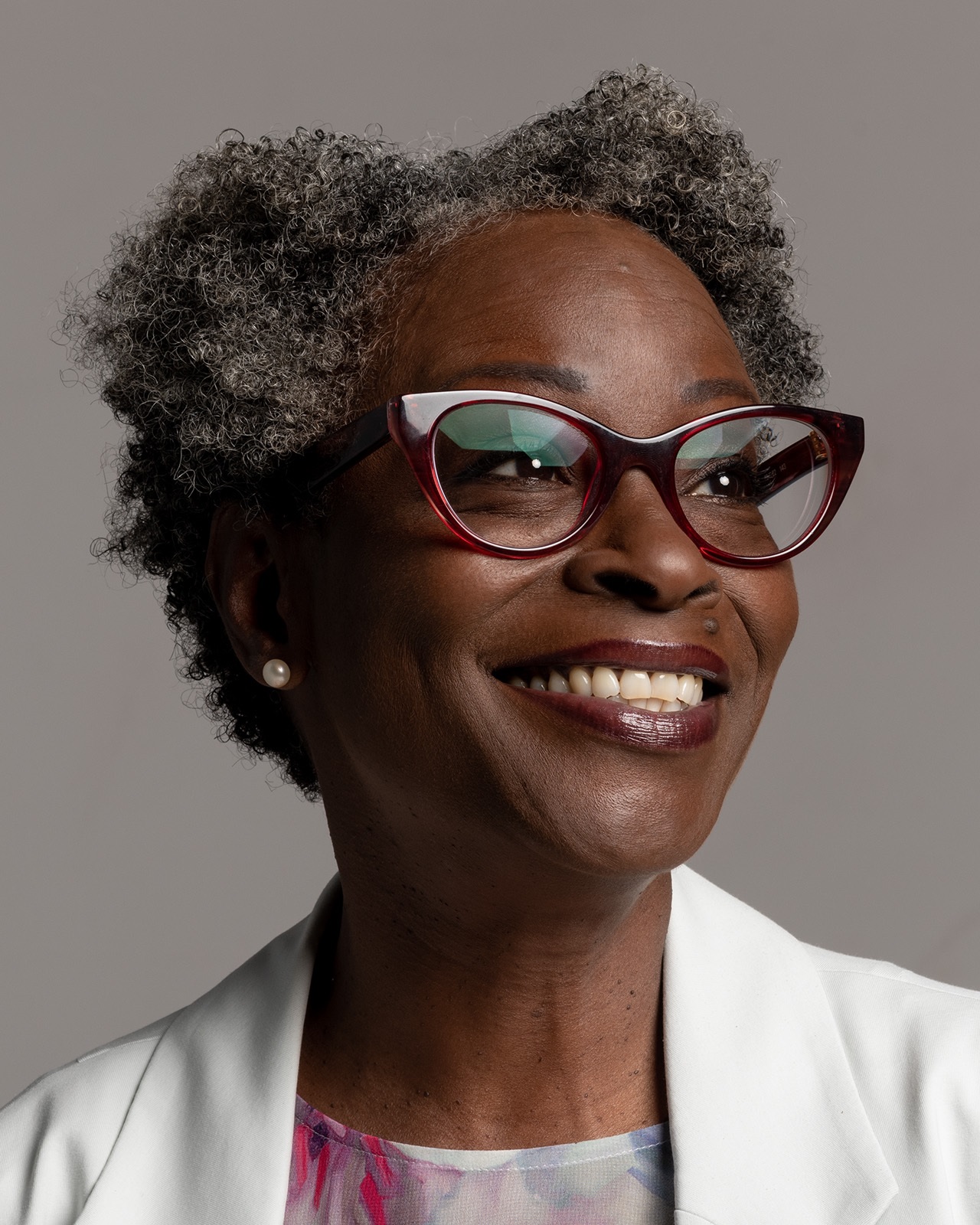 Jurenne Hooi succeeds Nico Schoof to chair Progress Committee Sint ...