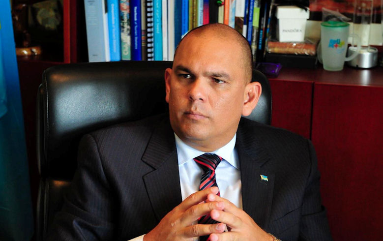 Former Minister Oduber is one of the suspects in the Flamingo ...